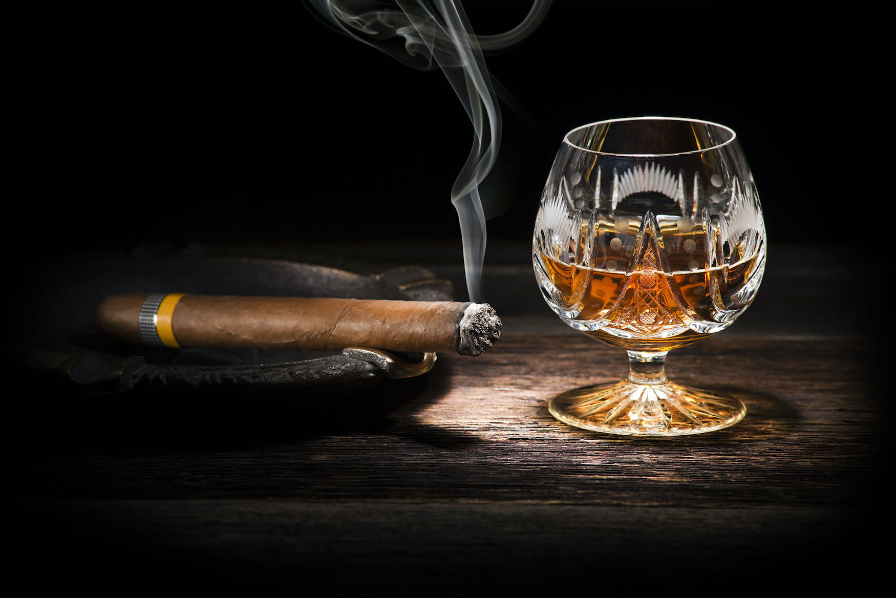 Cesar Cigar & Spirits Lounge ⋆ Gaslamp Quarter | Downtown San Diego